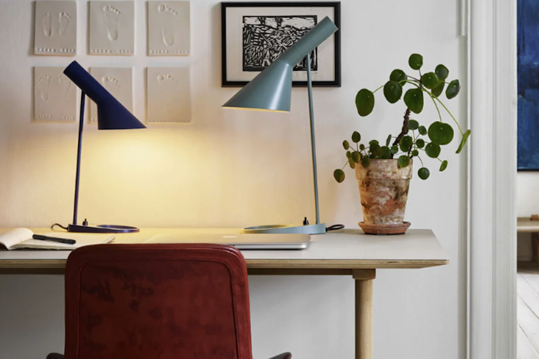 The Sleek and Stylish Modern Black Desk Lamp: An Illuminating Addition ...